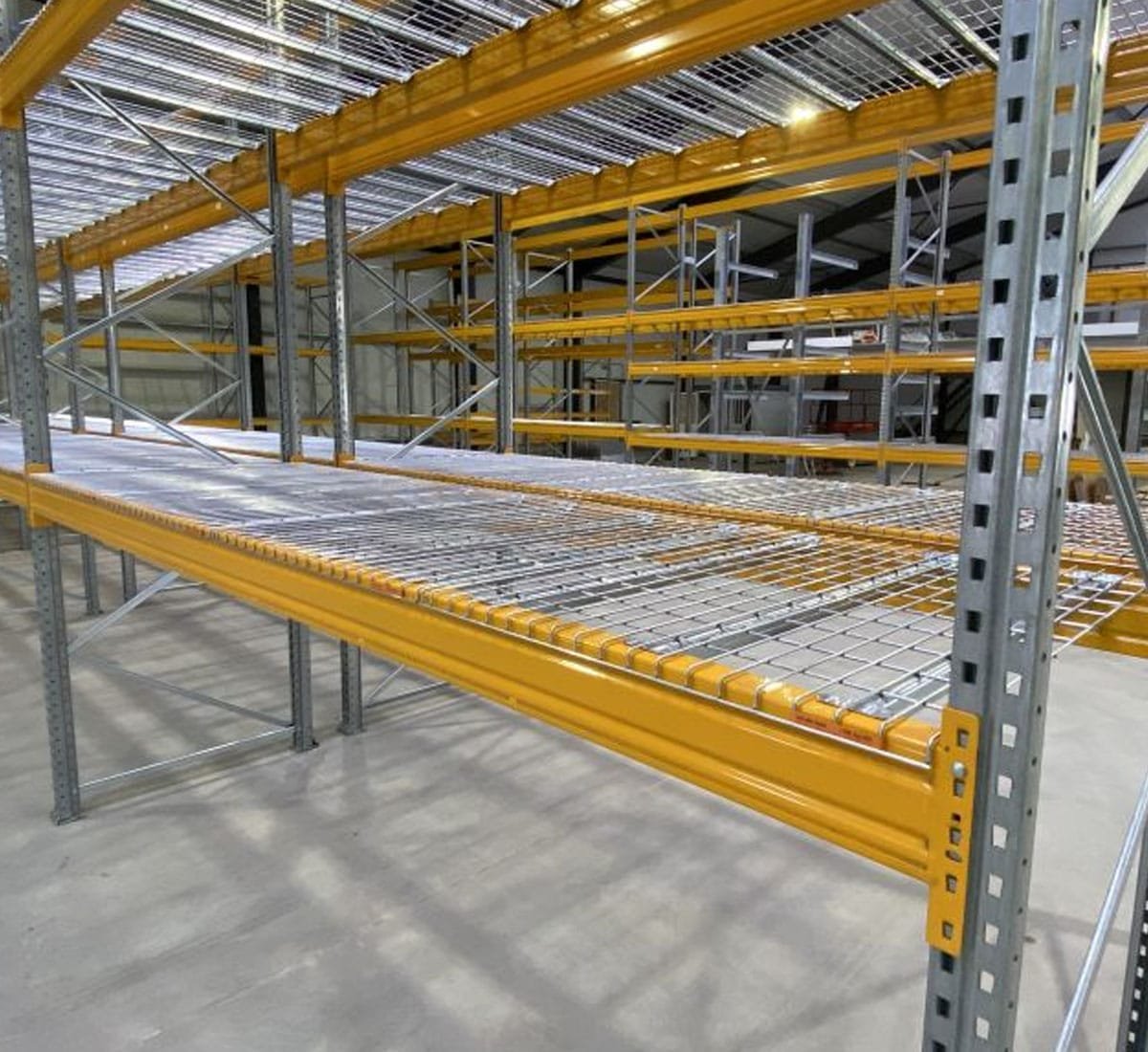 Magazijnstellingen.nl - Specialist in nieuwe en gebruikte stellingen